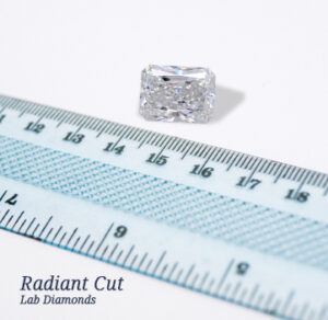 Round Cut Diamonds Size Charts in MM Guide [2024]